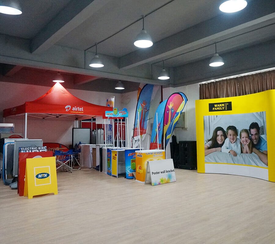 Custom Advertising Displays, Signs and Banners - Wewindisplay